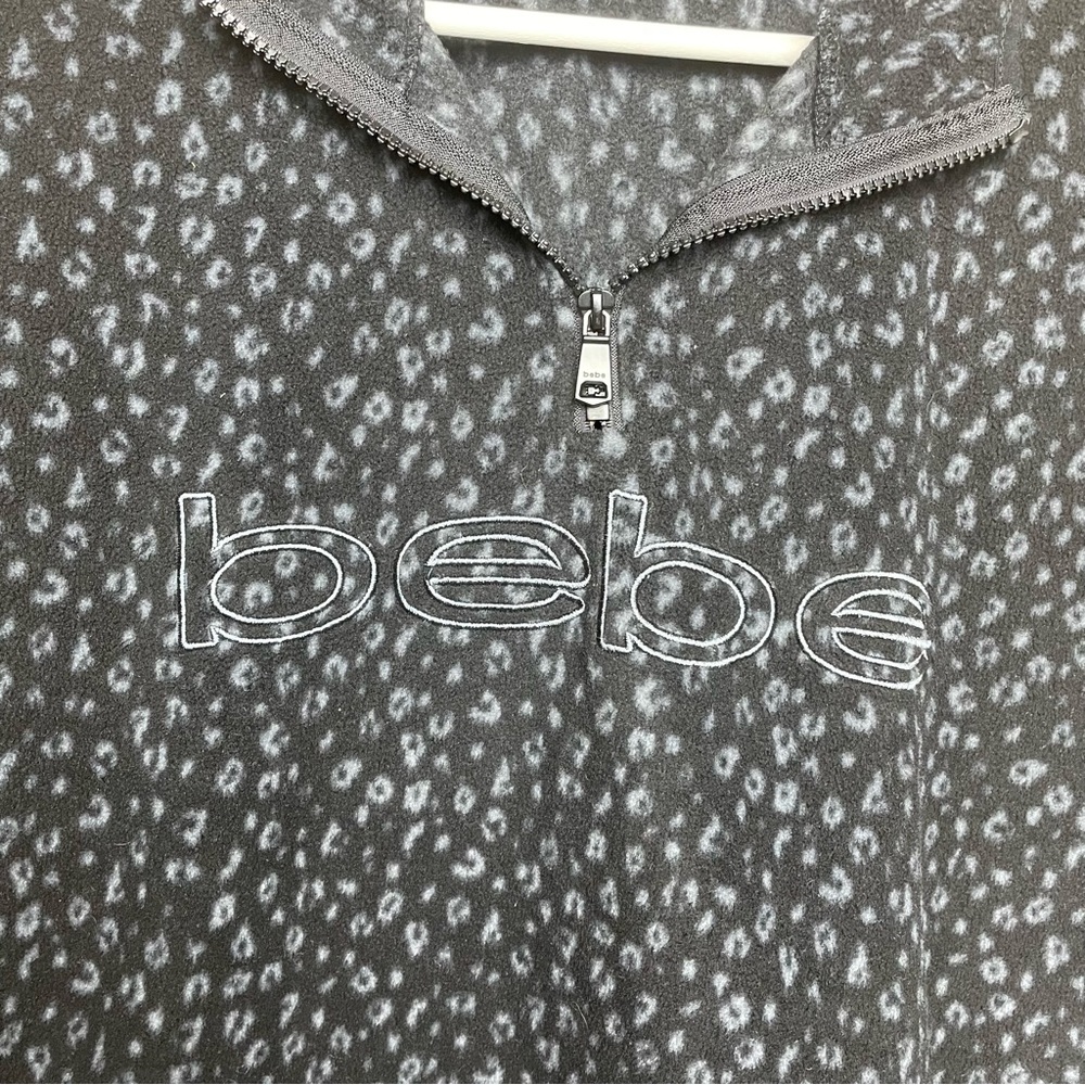 Bebe Sport Logo Black And Gray Leopard Print Quarter … - Gem